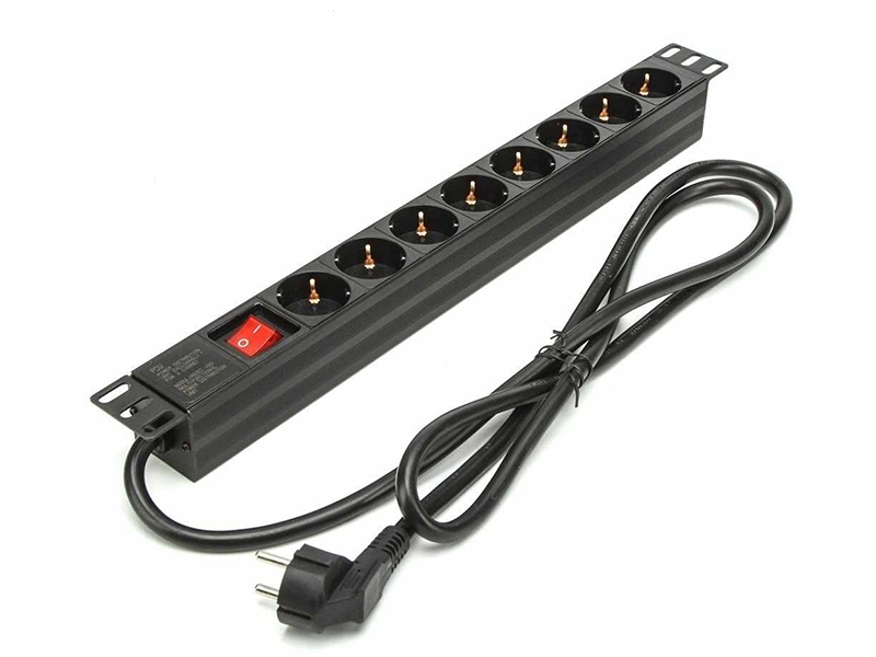 PDU 16A 8 X UNIVERSAL PLUGS